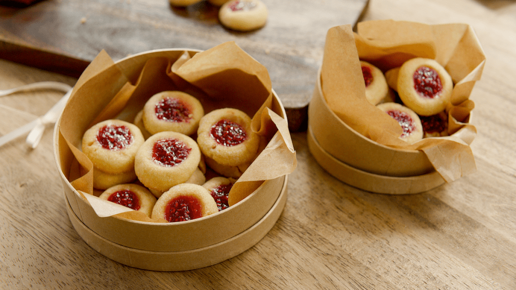 Meghan Markle's Jam Thumbprint Cookies Recipe - ele HOME